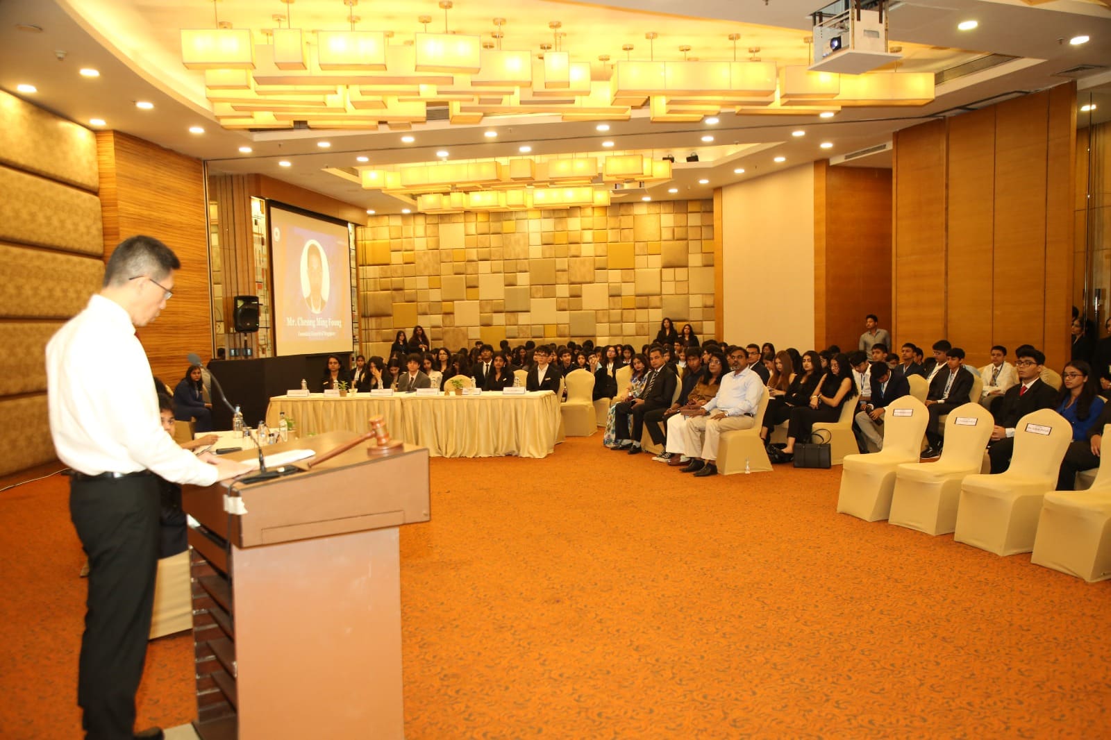 Hiranandani International School